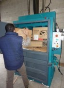 Compacteur à carton et papier : Devis sur Techni-Contact - Presse à ...