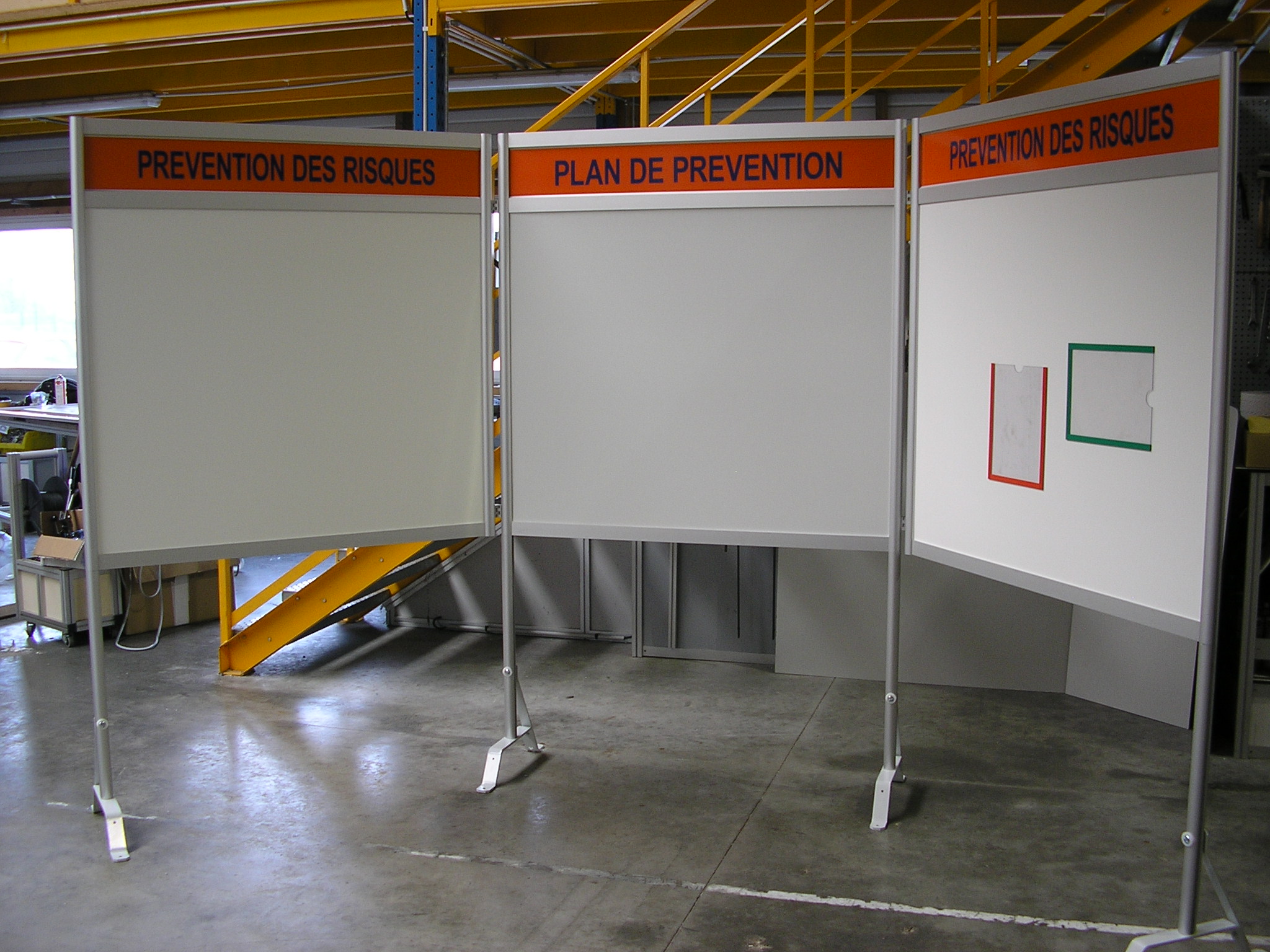 Panneau d'affichage multidirectionnel : Devis sur Techni-Contact ...