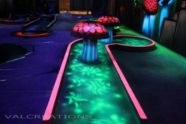 Mini golf intérieur blacklight lumière noire : Devis sur Techni-Contact ...