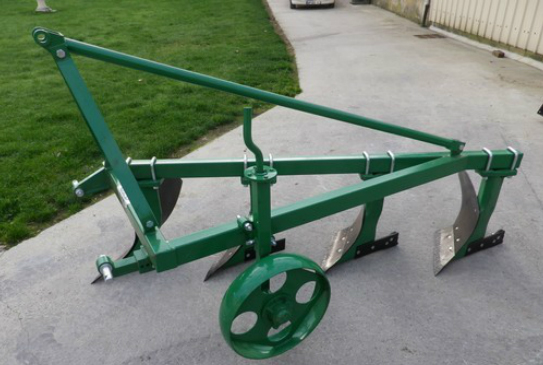 Charrue 4 socs pour tracteur : Devis sur Techni-Contact - Charrue