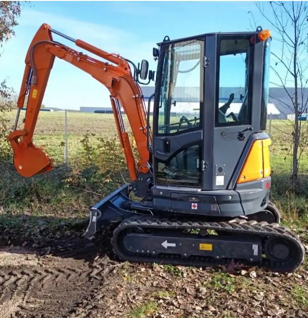 Mini-pelle 2500 kg : Devis sur Techni-Contact - Mini pelle