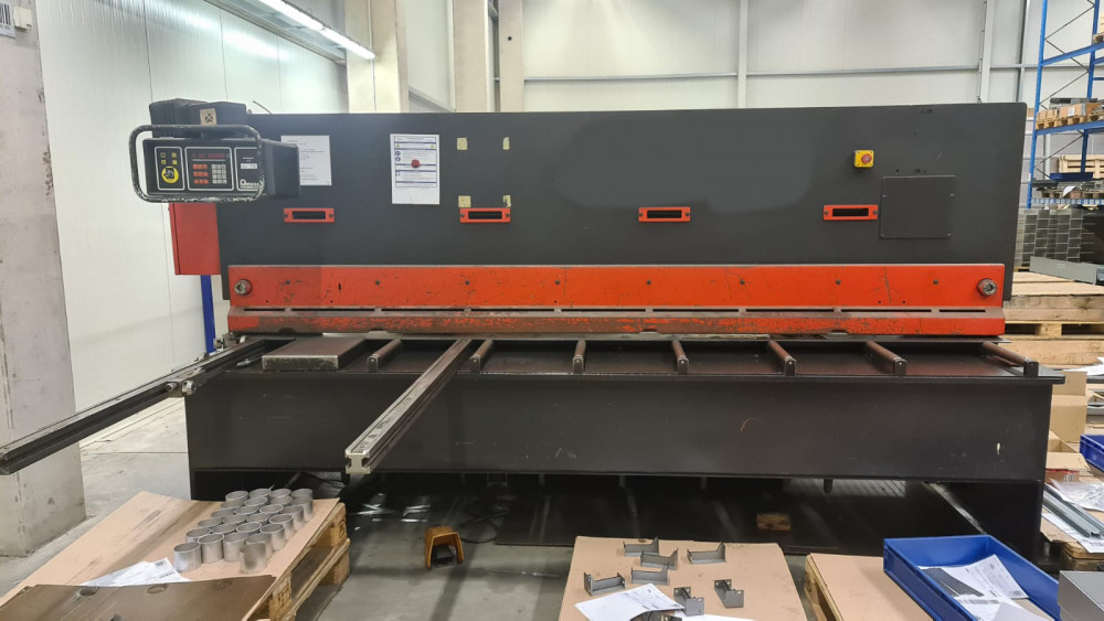 Cisaille guillotine hydraulique 3000 mm : Devis sur Techni-Contact ...