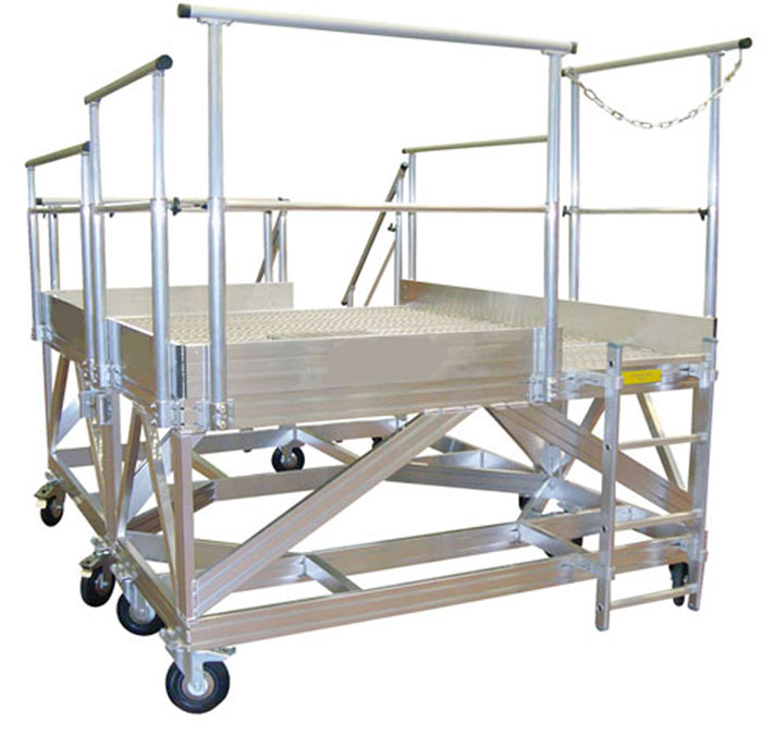 Plateforme de maintenance train d'atterrissage : Devis sur Techni-Contact - Escabeau antidérapant