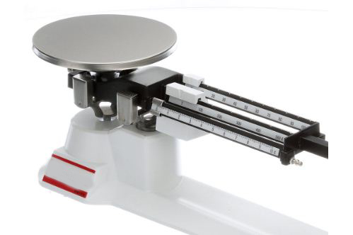 Cette balance poids est composée de socle et fléau métalliques, plateau en acier inoxydable.